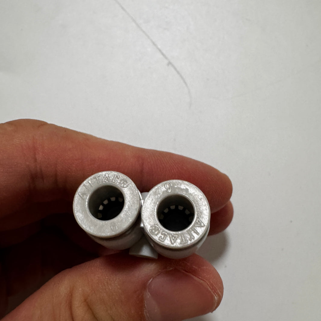 Airtac PY: Push Lock Fitting, Union Y - PY6 (MOQ 10 pcs.)